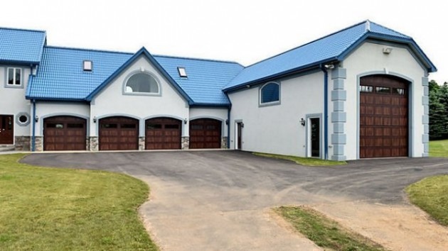 A Drug Lord's Mansion Can Be Yours For Only a Few Million Dollars