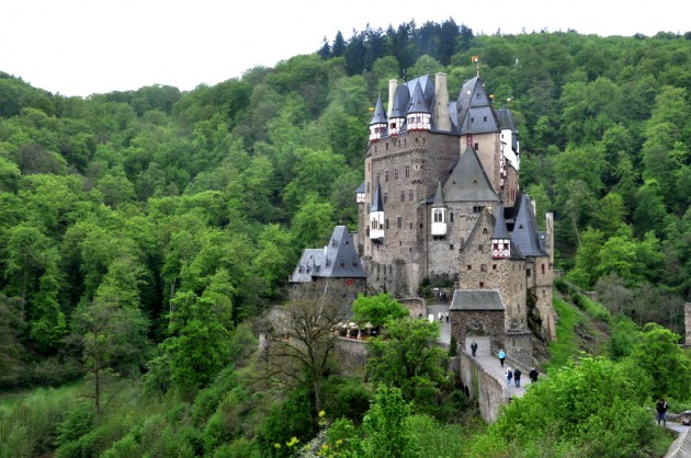 20 of the Most Insane Castles From Around the World