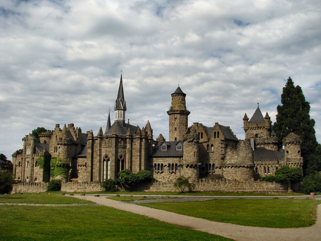 20 of the Most Insane Castles From Around the World