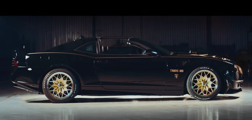 Burt Reynolds Literally Puts his Signature on the Limited Edition Trans Am