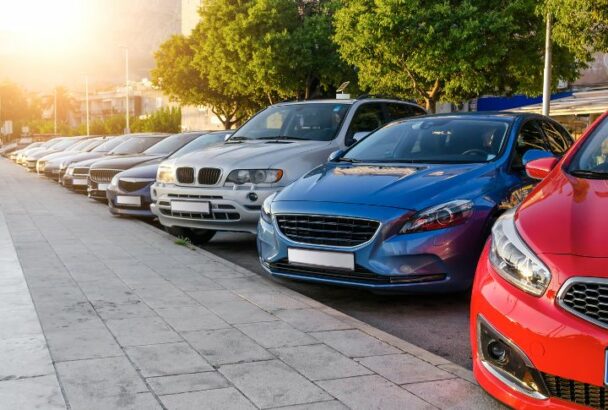 15 Innovative Ways to Clean Your Headlights - Worthly