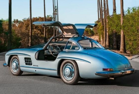 15 Timeless Cars That Still Turn Heads Today - Worthly