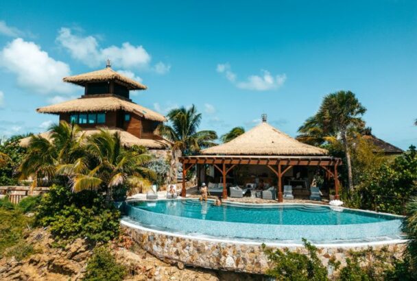 The 15 Most Lavish Vacation Spots Worldwide - Worthly