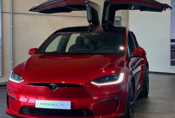 15 Strange Car Door Designs That Make a Statement - Worthly