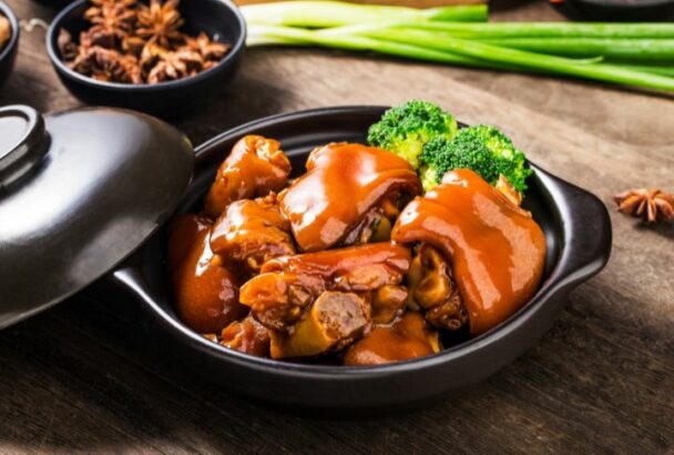 15 Foods and Drinks That Elvis Presley Loved - Worthly