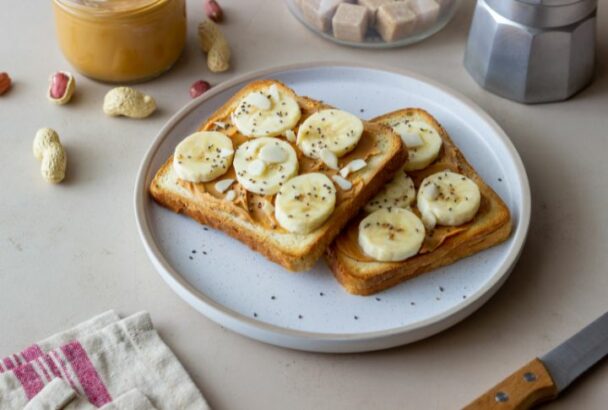 15 Foods and Drinks That Elvis Presley Loved - Worthly