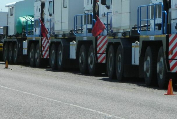Inside the World’s Largest Semi Truck Ever Built - Worthly