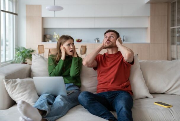 15 Annoying Situations That Come With Having Neighbors - Worthly