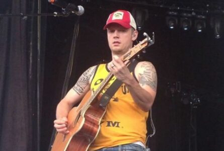 15 Fun Facts About Nick Carter - Worthly