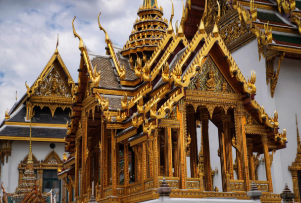 Inside The World's 10 Most Luxurious Palaces - Worthly