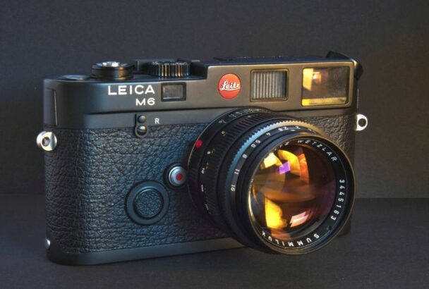 15 Expensive Antique Cameras That Collectors Can't Resist - Worthly