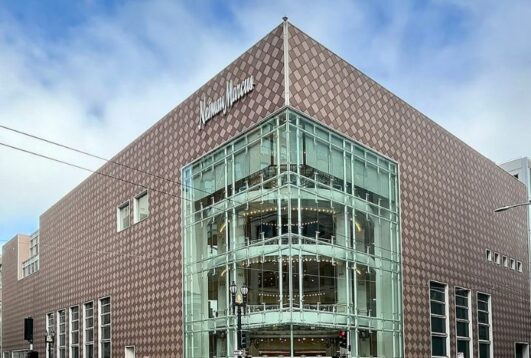 24 Luxury Stores Shaping America's High-End Retail Scene - Worthly