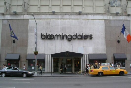 24 Luxury Stores Shaping America's High-End Retail Scene - Worthly