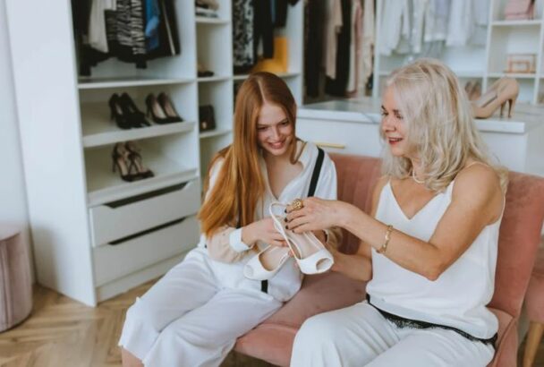 8 Pros and 7 Cons of Living at Home With Your Parents - Worthly