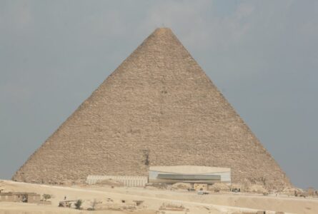 15 Mathematical Enigmas Hidden in the Architectural Design of the Great ...