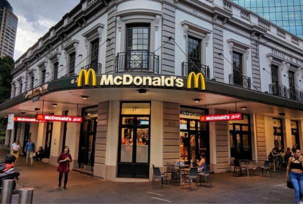 The 15 Most Profitable Fast Food Chains by Annual Revenue - Worthly