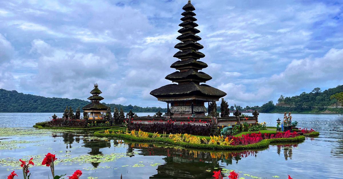 20 Must-Visit Places for a Rich Cultural Experience - Worthly