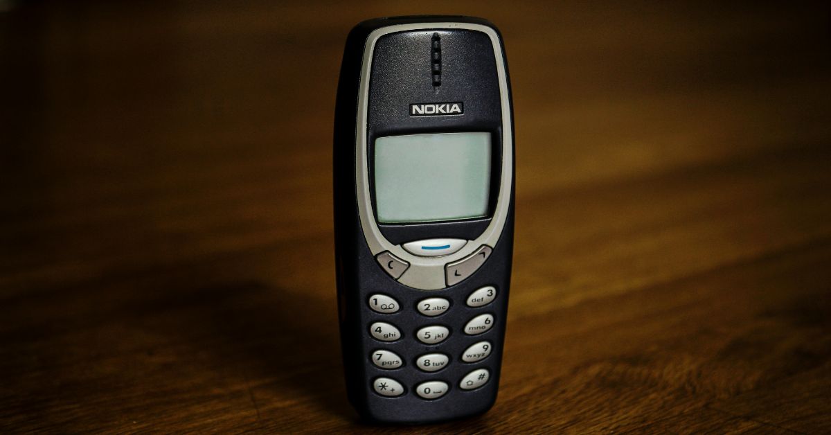 10 Classic Phones Collectors Love for Their Nostalgic Value - Worthly