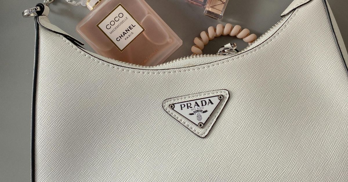 10 Reasons Why Pre-Owned Prada Handbags Are the Ultimate Luxury ...