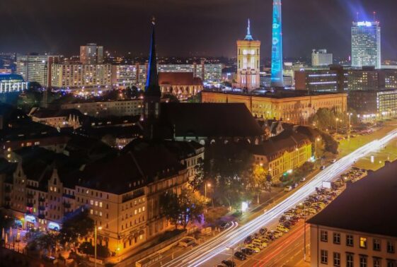 20 Cities Where the Nightlife is Simply Unbeatable - Worthly