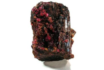 10 Reasons Why Kyawthuite Is The Most Special Gemstone In The World ...