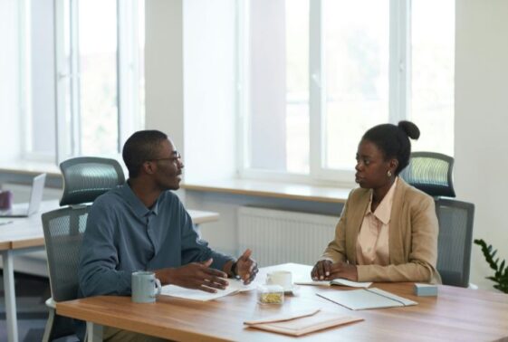 10 Tips For Professionally Discussing Problems With Your Manager - Worthly