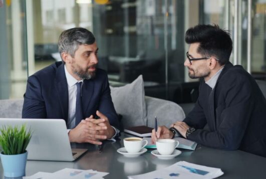 10 Tips For Professionally Discussing Problems With Your Manager - Worthly