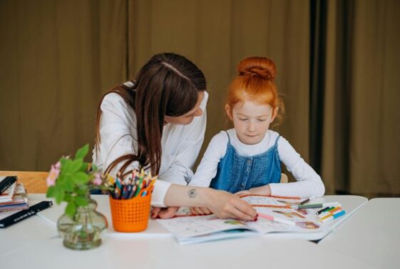 Wealthy Parents Teach These 20 Lessons To Their Kids - Worthly