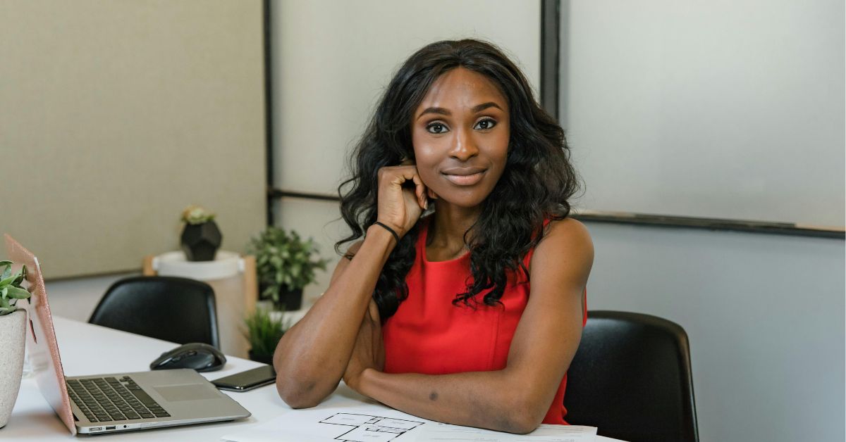 10 Habits That Can Damage Your Professional Reputation In The Office ...