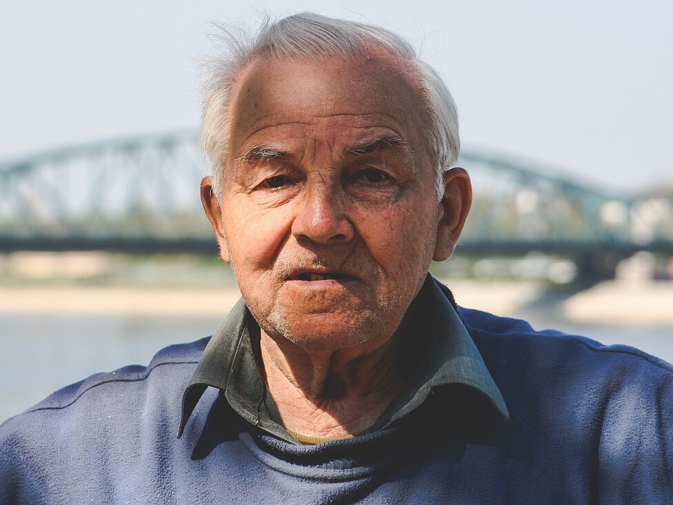 15 Reasons Some Older People Choose to Stay Single - Worthly