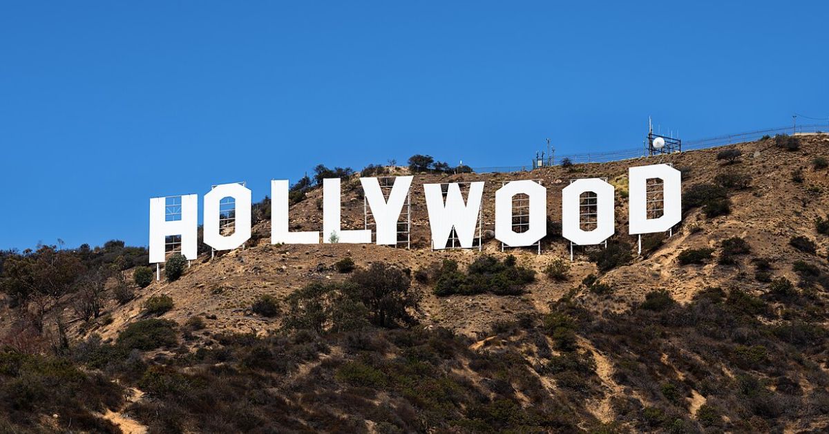 10 Highly Recognizable Roadside Signs Across America - Worthly