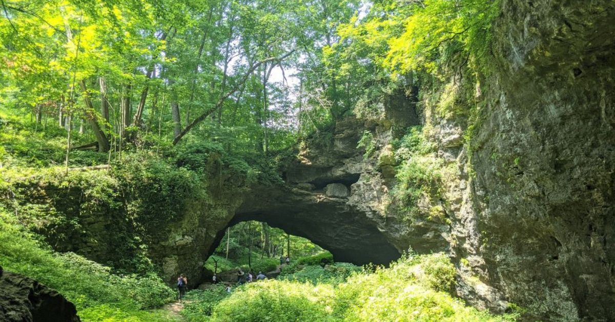 10 Limestone Chambers To Explore Along Iowa’s Underground Trails - Worthly