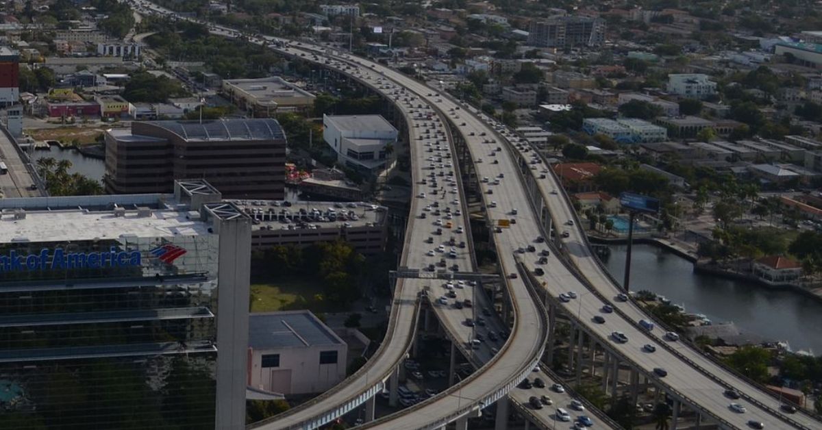 10 US Cities Where Commuting Drains Your Wallet - Worthly